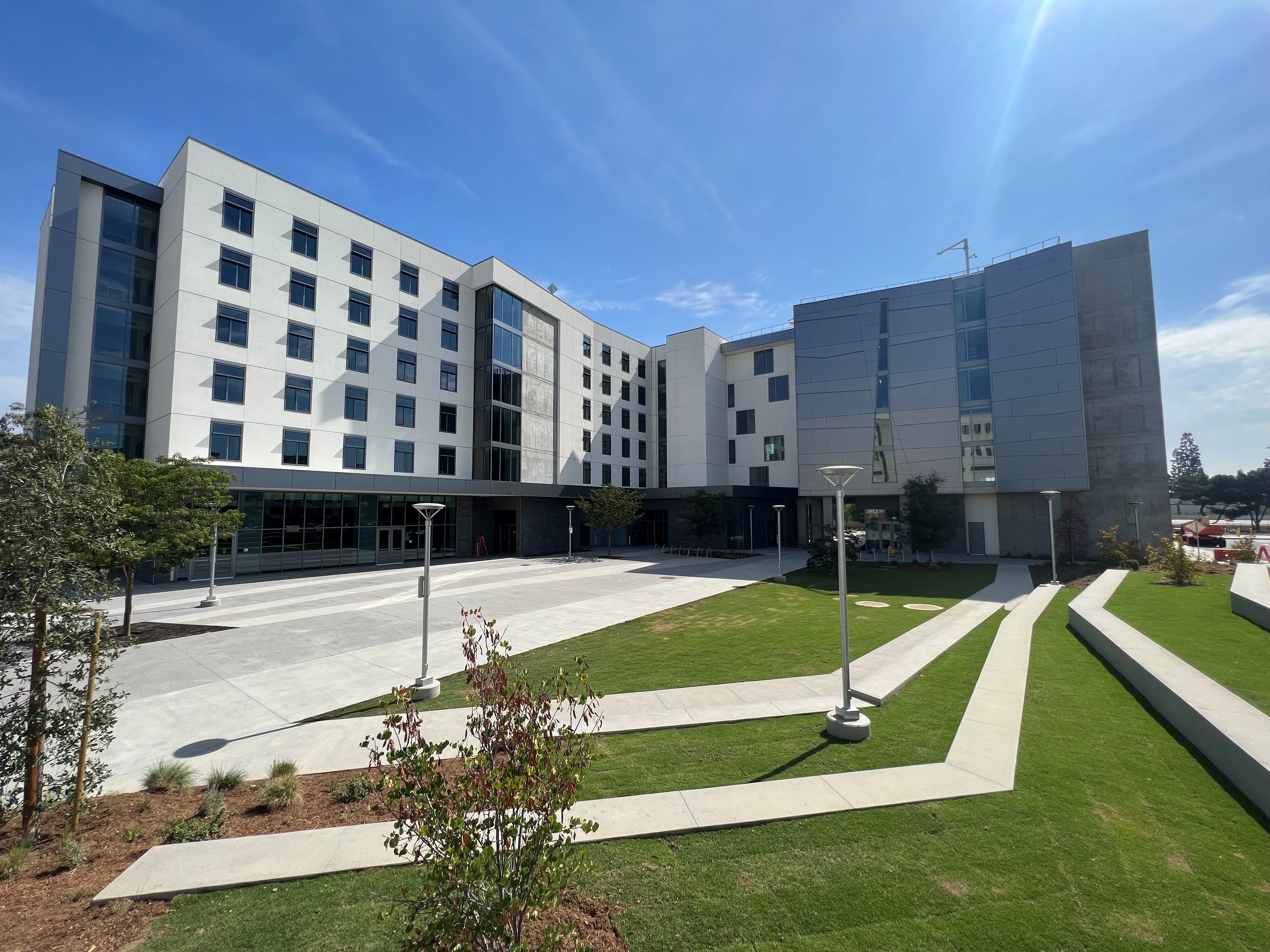 Cal State Fullerton Opens New Student Housing Phase IV | News Releases ...