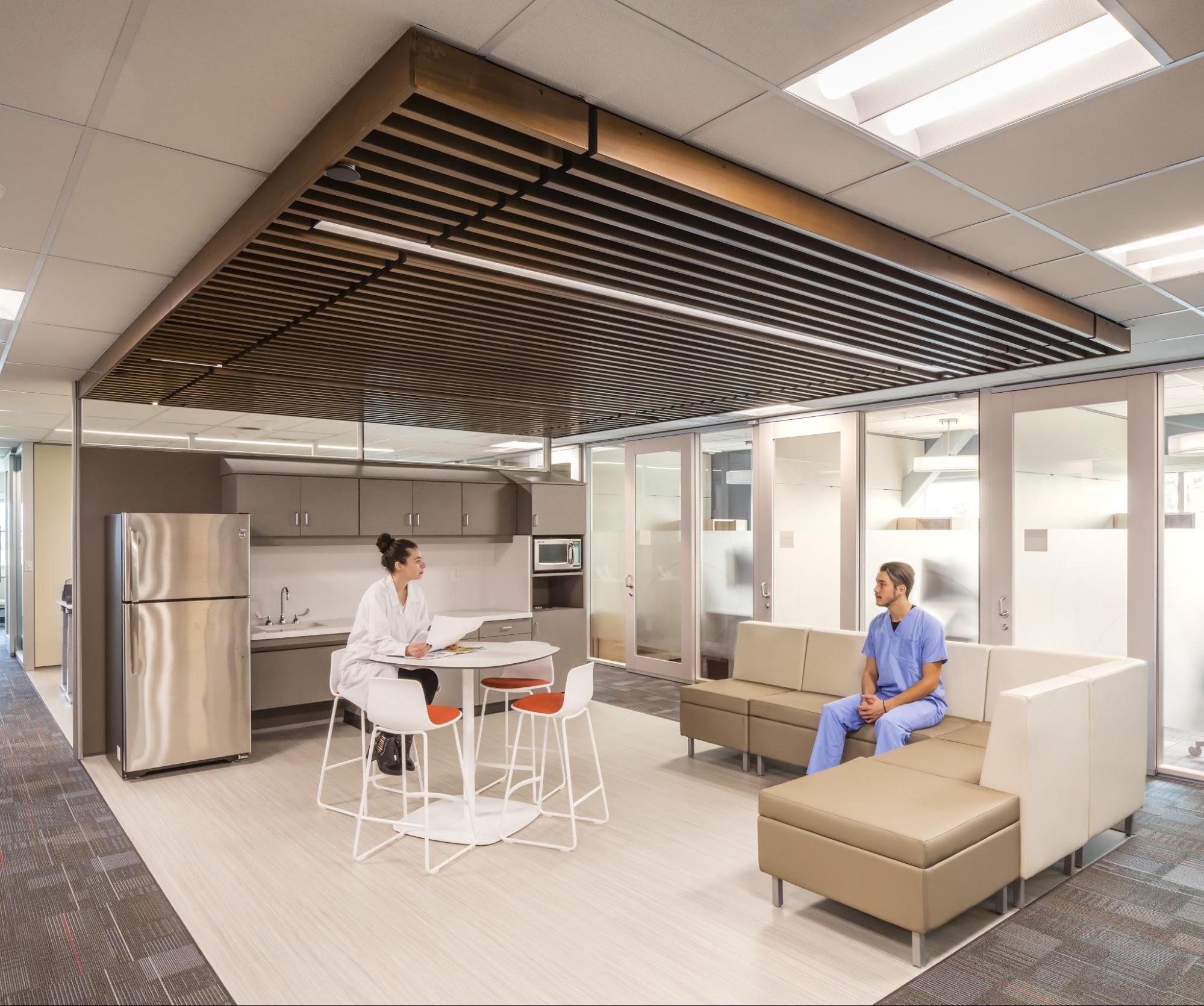 Healthcare Center Architecture: Designing for Personnel | Ideas | HMC ...